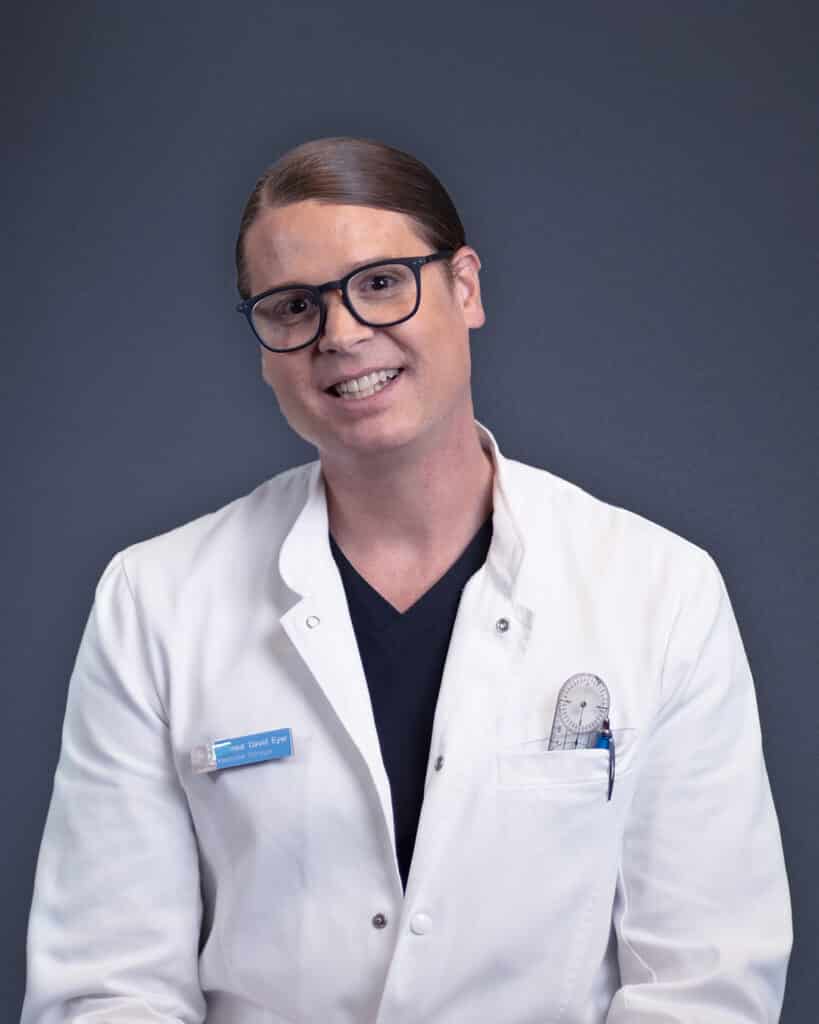 Brust vergrössern lassen in der Clinique DELC